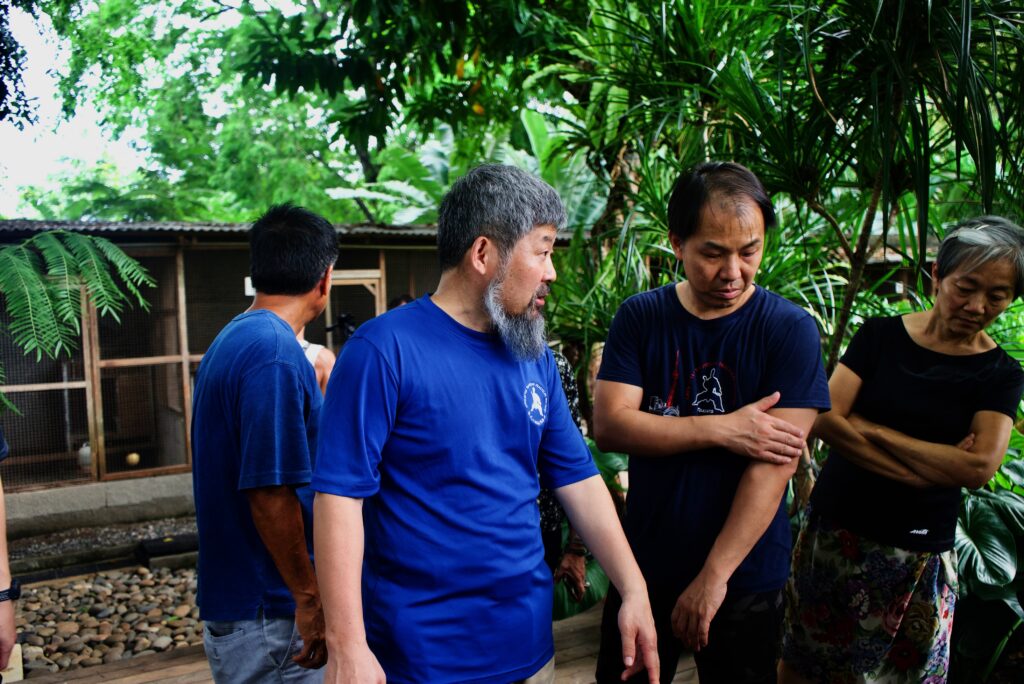 A Visit to An Indonesia Tropical House 20231128 — Chen Zhonghua Taiji